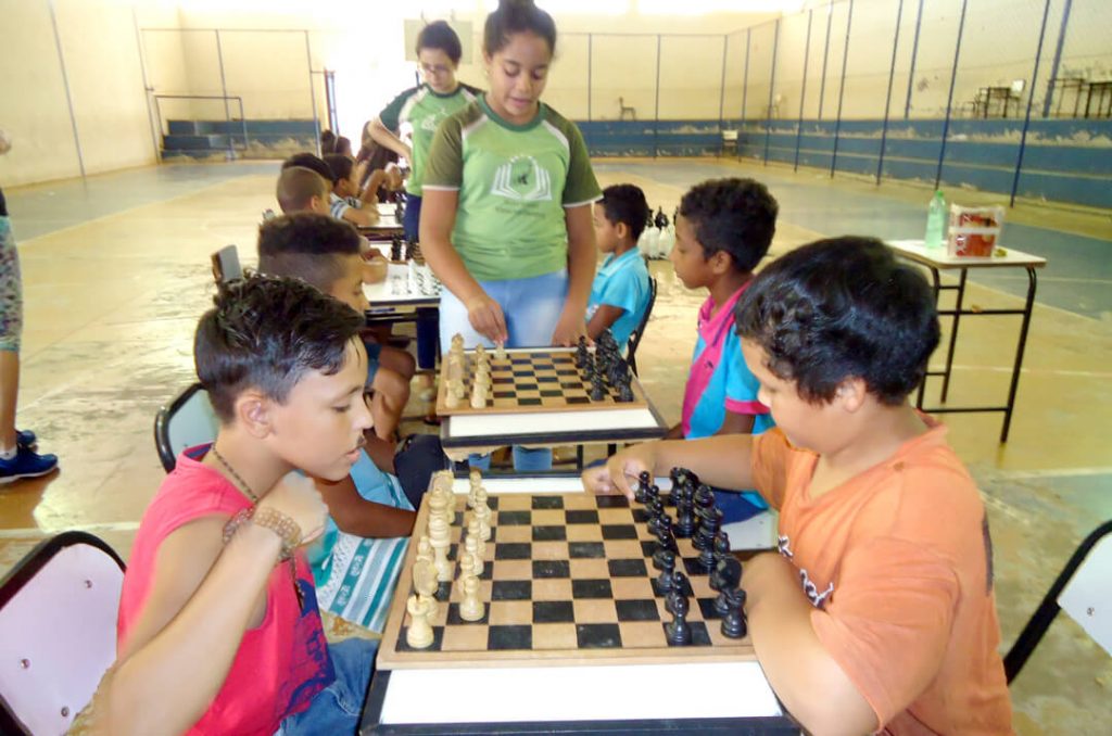 Xadrez na escola – Prefeitura de Pará de Minas